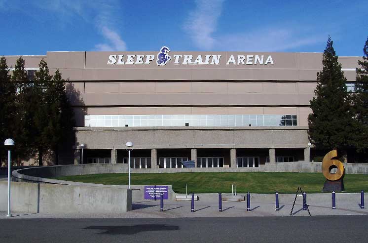 Бывший спорткомплекс "Сакраменто Кингз" экстренно переоборудуют под ...
